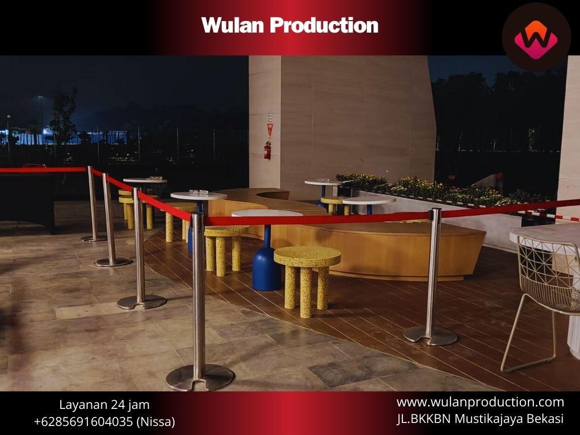 Sewa Tiang Antrian Qline Stainless Sabuk Tarik Merah